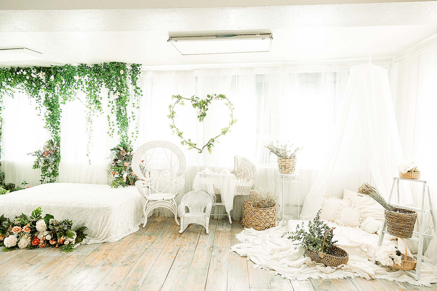 PHOTOSHOOT IN THE SUNSHINE ROOM – IAMCREATIVESPACE