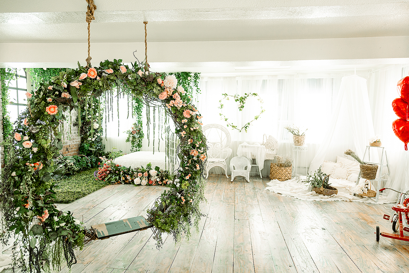 PHOTOSHOOT IN THE SUNSHINE ROOM – IAMCREATIVESPACE